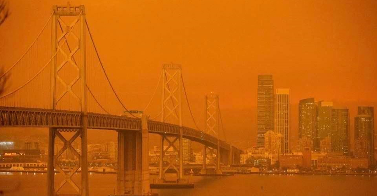 കലിഫോർണിയയിൽ പട്ടാപ്പകൽ ഇരുട്ട്