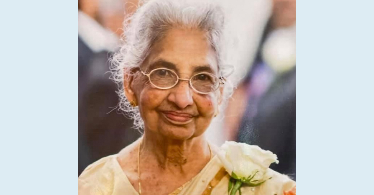 അമ്മിണി കുറിയാക്കോസ് അന്തരിച്ചു