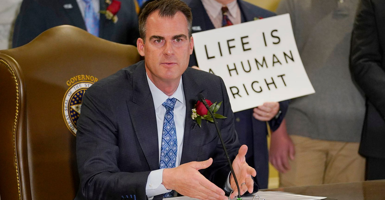 ഗർഭച്ഛിദ്ര നിരോധന ബില്ലിൽ ഓക്‌ലഹോമ ഗവർണർ ഒപ്പുവച്ചു