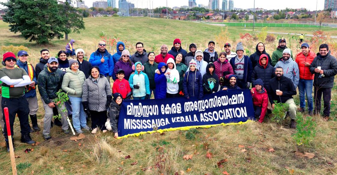 ക്രിക്കറ്റ് ആവേശവും പറിച്ചെറിഞ്ഞ് എംകെഎ മരംനടീൽ