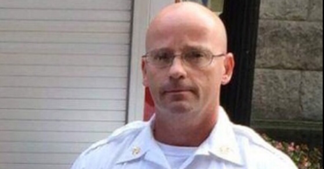 ന്യൂ ബെഡ്‌ഫോർഡ് മുൻ അഗ്നിശമനസേനാ മേധാവി പൊലീസുമായുള്ള ഏറ്റുമുട്ടലിൽ കൊല്ലപ്പെട്ടു | US News in ...