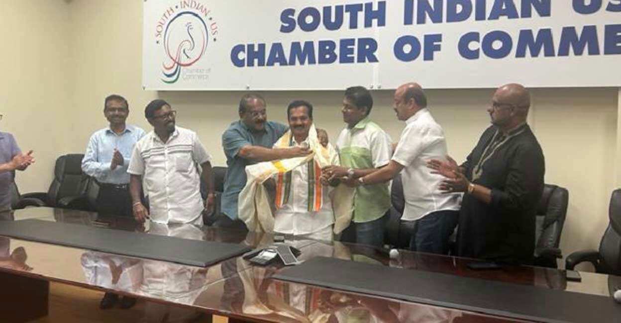 ചങ്ങനാശേരി എംഎൽഎ ജോബ് മൈക്കിളിന് സൗത്ത് ഇന്ത്യൻ ചേംബർ ഓഫ് കൊമേഴ്സ് ...