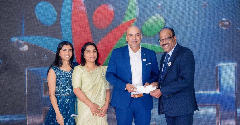 എക്കോ ഫാമിലി നൈറ്റ് പ്രൗഢഗംഭീരമായി ഡോ ബേബി സാം ശാമുവേലിന് ...