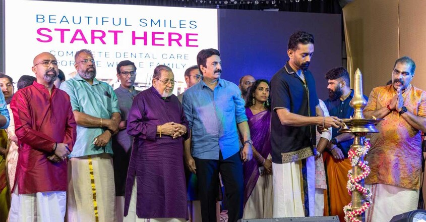 ഹൂസ്റ്റണിലെ ശ്രീ ഗുരുവായൂരപ്പൻ ക്ഷേത്രത്തിൽ തിരുവുത്സവം ...