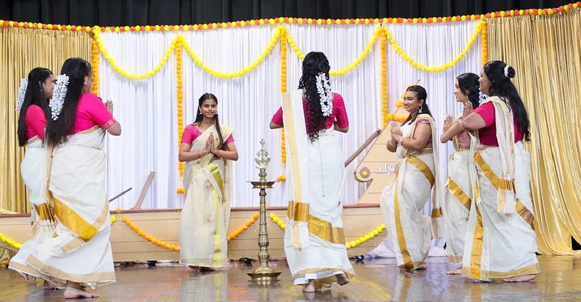 റിവർസ്റ്റോൺ ഒരുമയുടെ പൊന്നോണ നക്ഷത്രരാവ് ശ്രദ്ധേയമായി - Riverstone ...