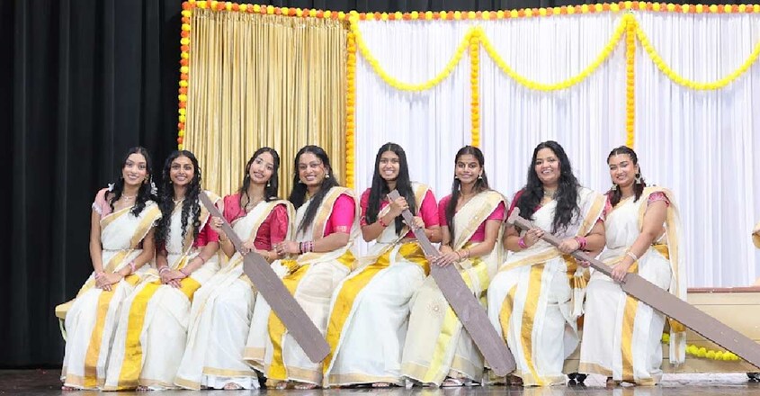റിവർസ്റ്റോൺ ഒരുമയുടെ പൊന്നോണ നക്ഷത്രരാവ് ശ്രദ്ധേയമായി - Riverstone ...