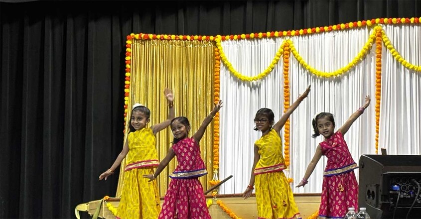 റിവർസ്റ്റോൺ ഒരുമയുടെ പൊന്നോണ നക്ഷത്രരാവ് ശ്രദ്ധേയമായി - Riverstone ...