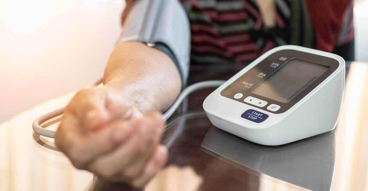 വീട്ടിലിരുന്ന് രക്തസമ്മര്‍ദം പരിശോധിക്കുമ്പോള്‍ ഈ 7 കാര്യങ്ങള് ...