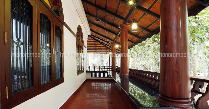 'അവൾ പോയപ്പോൾ വീടുറങ്ങി, പക്ഷേ ഇപ്പോൾ കൂടെയുണ്ട് ഈ സ്നേഹം'