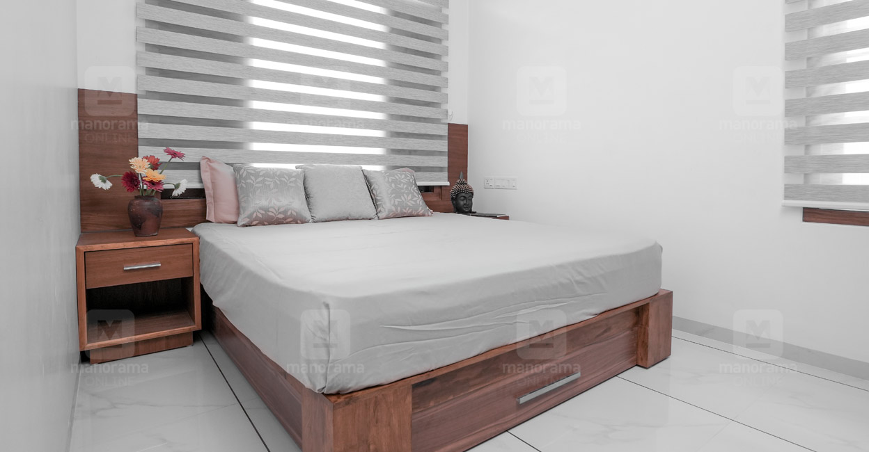 അന്ന് 3 സെന്റിനെ പലരും കയ്യൊഴിഞ്ഞു; ഇന്നവിടെ തലയെടുപ്പുള്ള മൂന്നുനില ...