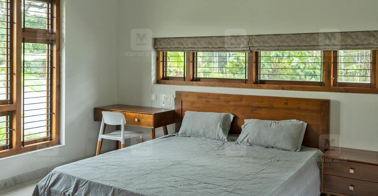 വ്യത്യസ്തമായ ആകൃതിക്ക് പിന്നിലൊരു രഹസ്യം; സൂപ്പർഹിറ്റാണ് ഈ വീട് ...