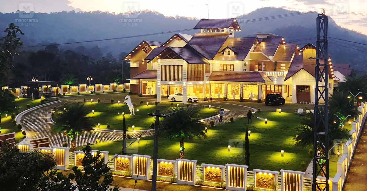 2024 ൽ കണ്ട കേരളത്തിലെ മികച്ച 5 വീടുകൾ: വിഡിയോ; കേരളപ്പിറവി സ്‌പെഷൽ