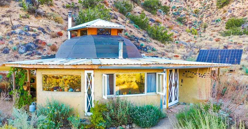 മരുഭൂമിയിൽ ആരെങ്കിലും വീട് വയ്ക്കുമോ? ദേ ഇവർ വച്ചു! | Desert House ...