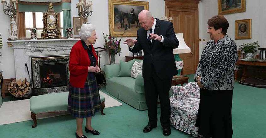 എലിസബത്ത് രാജ്ഞി എല്ലാവർഷവും കൊട്ടാരത്തിൽനിന്നും ഇവിടേക്ക് താമസം മാറും ...