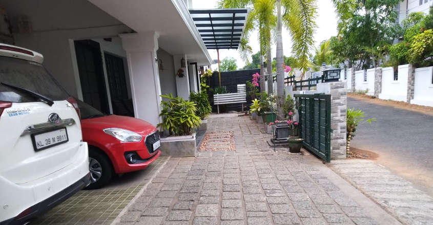 മിനിസ്‌ക്രീനിലെ 'മമ്മൂട്ടി', ഇപ്പോൾ മേജർ രവിയുടെ അയൽക്കാര ...