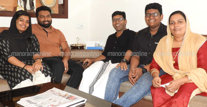 സ്വാഗതം, 'മറിമായം' നിയാസിന്റെ പുതിയ വീട്ടിലേക്ക്; വിഡിയോ | Niyas Backer | Marimayam | Mazhavil ...