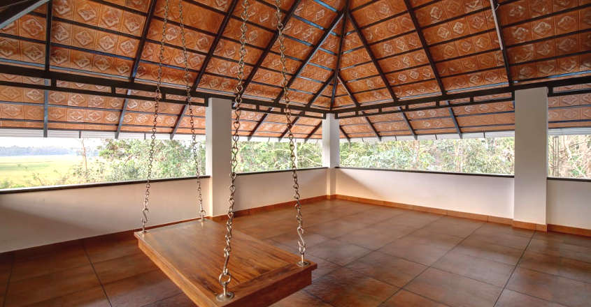 മനം നിറയ്ക്കും; ഇത് പഴമ തോന്നിക്കുന്ന 'പുതിയ വീട്' | Traditional ...