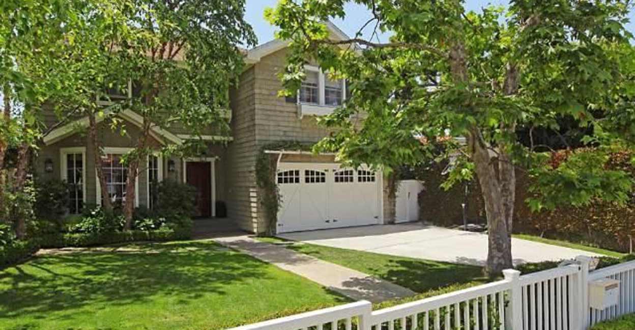 കണ്ടാൽ പറയുമോ? ഇത് പുതിയ ആമസോൺ 'സിഇഒ'യുടെ വീട് | Andy Jassy| Amazon CEO ...