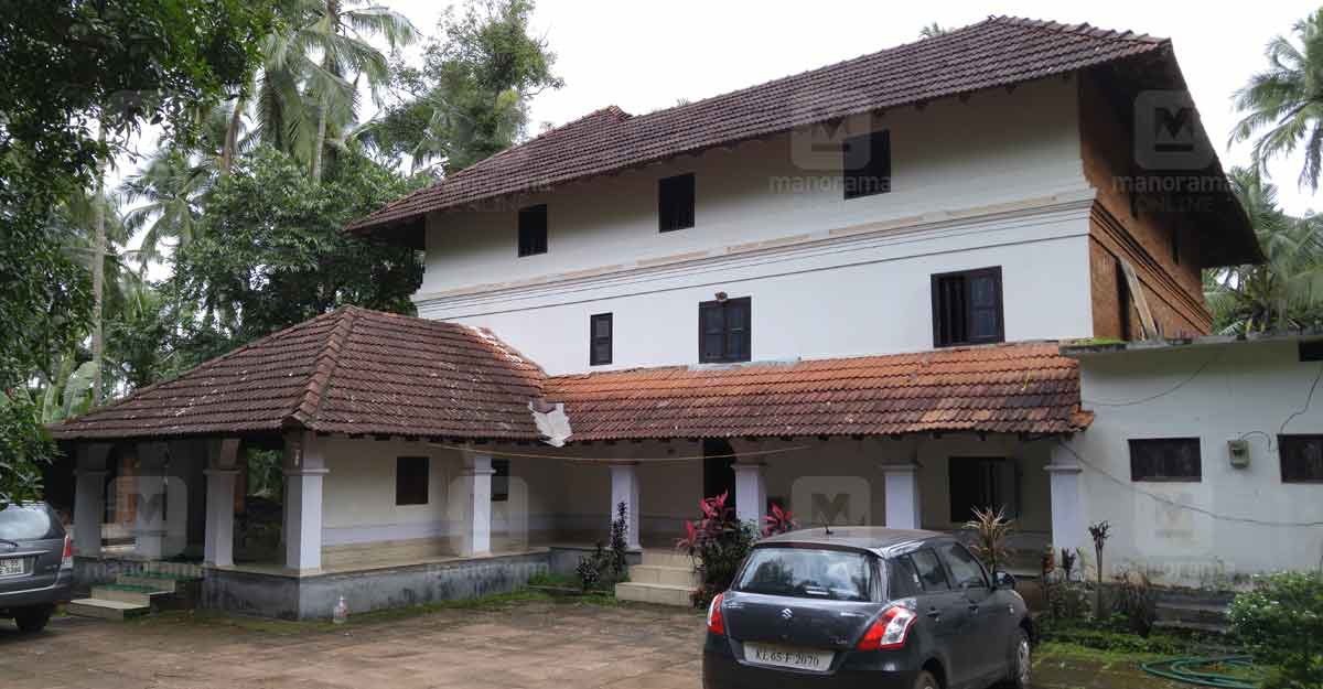 100 വർഷം പഴക്കമുള്ള തറവാടിന്റെ മാറ്റം കണ്ടോ! കേരളത്തനിമയുടെ ഐശ്വര്യം ...