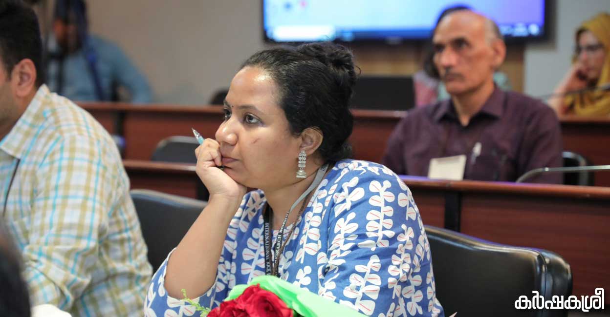 നാളെ ഉണ്ണണമെങ്കിൽ പത്തായത്തിൽ വേണം മികച്ച നെൽവിത്തിനങ്ങൾ: 'വിത്തുവനിത ...