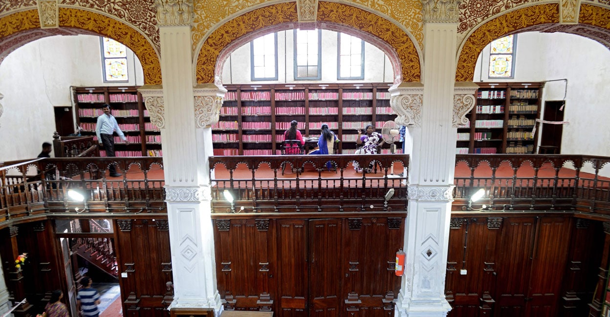 ഇന്ത്യയിൽ പ്രസിദ്ധീകരിക്കുന്ന എല്ലാ പുസ്തകങ്ങളുമുള്ള ലൈബ്രറികളിൽ ഒന്ന് ...