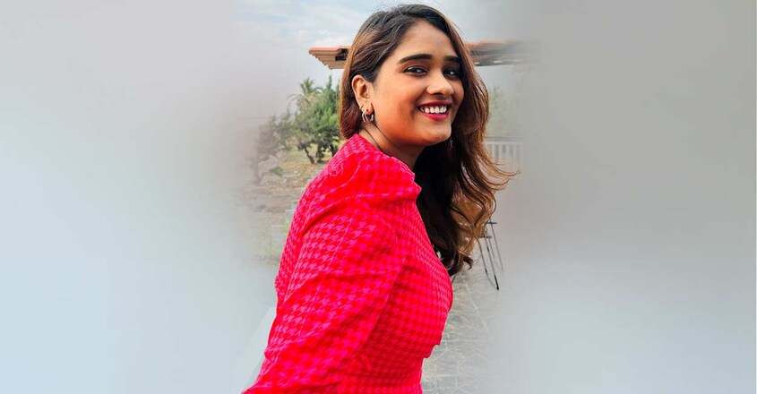 പുതുതലമുറയിലെ റൈറ്റിങ് സെൻസേഷൻ 300 കോപ്പിയിൽ നിന്ന് അരലക്ഷത്തിലേക്ക് നിമ്ന വിജയ് എന്ന ട്രെൻഡ് ...