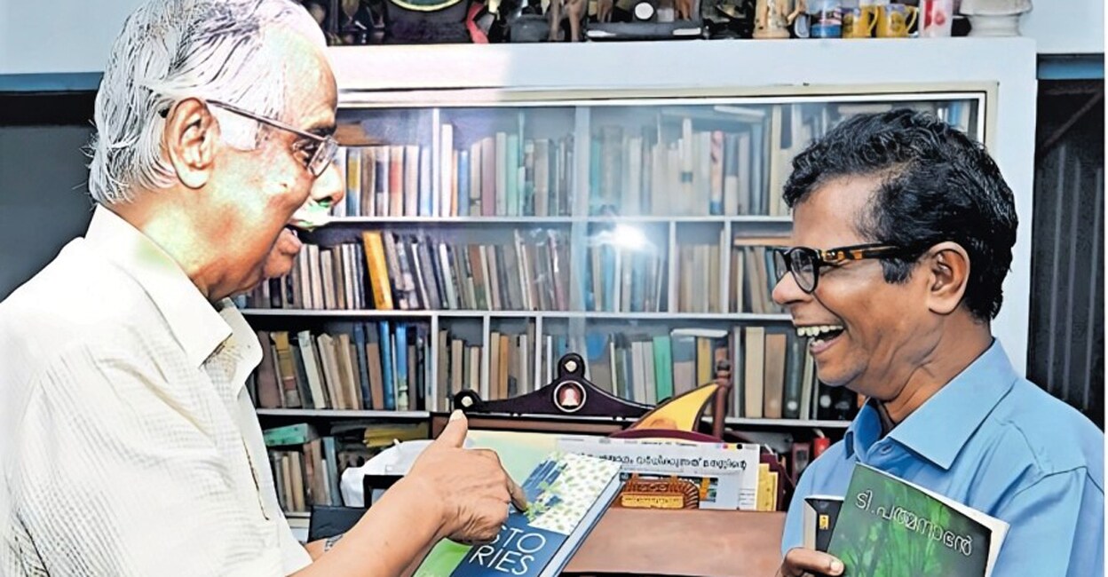 അക്ഷരങ്ങളുടെ ആശാനൊപ്പം അഭിനയത്തിന്റെ ഇന്ദ്രൻ - Indrans | T. Padmanabhan ...