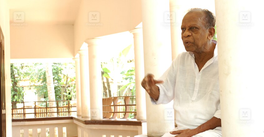 അഴീക്കോട് എന്ന ആഞ്ഞടിക്കുന്ന ശബ്ദം; പ്രഭാഷണമെന്ന സുകുമാരകല – Sukumar ...