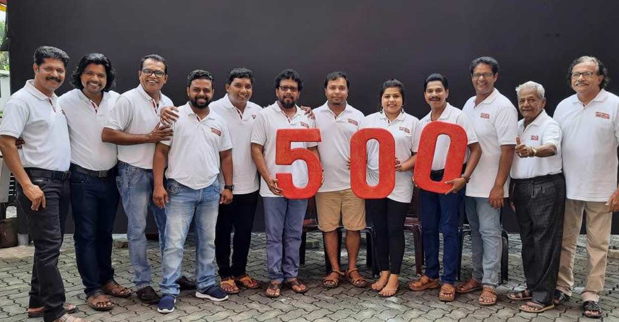 'മറിമായം' തറവാട്ടിലെ കാരണവർ; സുമേഷേട്ടൻ ഇനി ചിരിയോർമ | വീടും പ്ലാനും ...