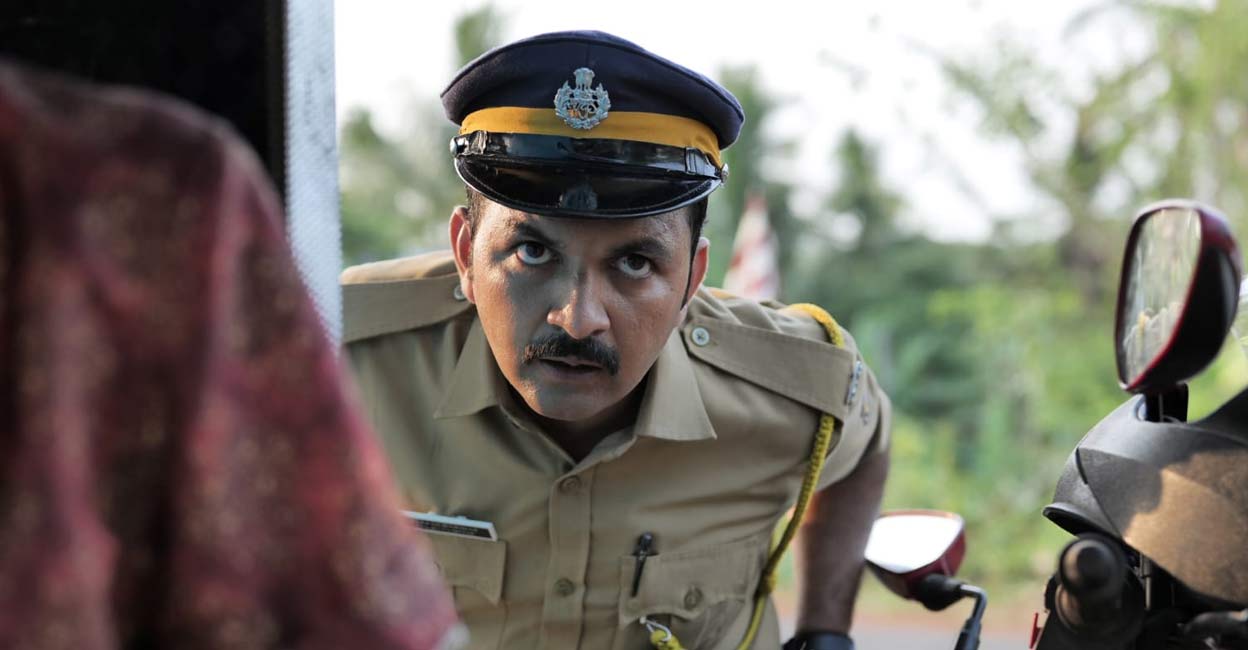 ‘എല്ലാവരോടും നിയമം പറയുന്ന പൊലീസുകാരൻ’; രാകേഷ് ഉഷാർ അഭിമുഖം | Rakesh ...