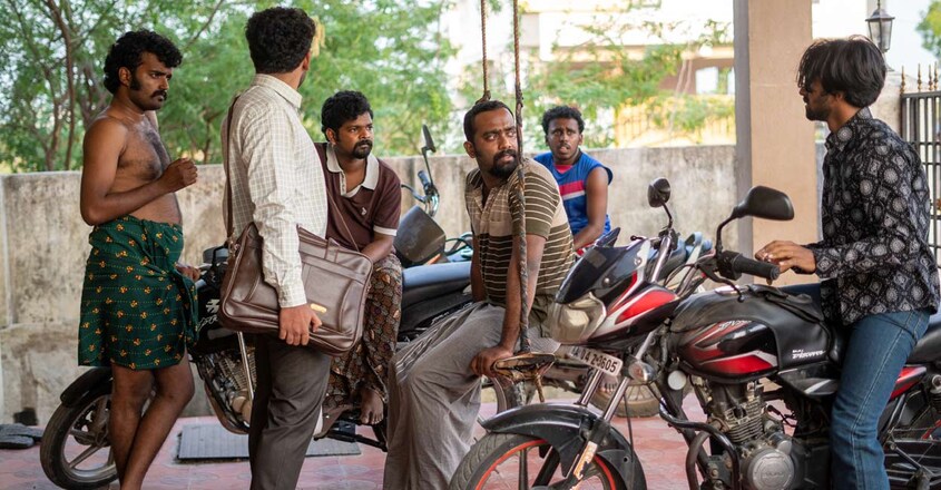 ‘പുതപ്പിക്കും ഞാൻ’; അർജുനെ കാണുമ്പോഴെ ചിരി വരും: രോമാഞ്ചത്തിലെ ‘നിരൂപ് ...