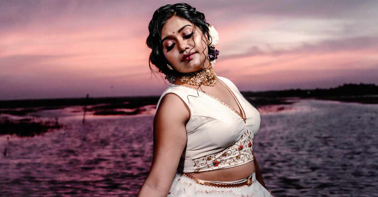 മരണം ആരുടേതായാലും നമ്മെ ഉലയ്ക്കും, അച്ഛനും അനുജനും പോയതു ജീവിതത്തിൽ തന്നതു വലിയ ഷോക്ക്: ശ്രുതി ...