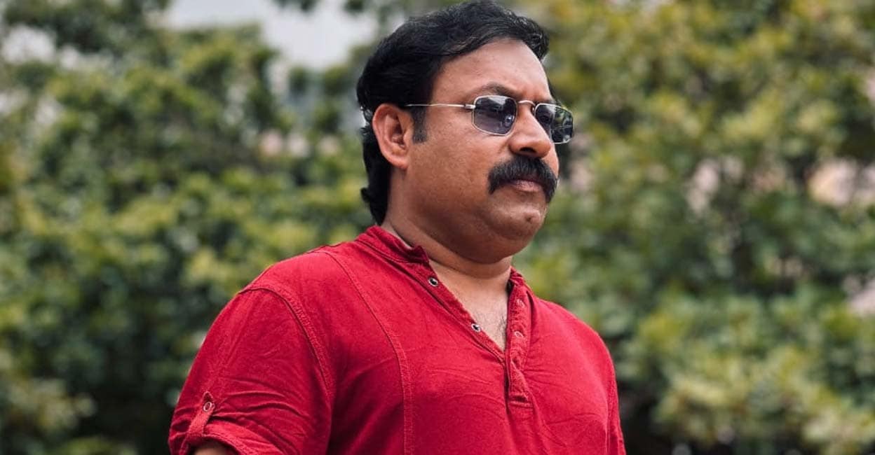 എട്ടിന്റെ ലൂണാറിൽ നിന്നും ‘ആവേശ’ത്തിലെ ഹോസ്റ്റൽ വാർഡനിലേക്ക്; ശ്രീജിത്ത് ബാബു അഭിമുഖം | Sreejith ...