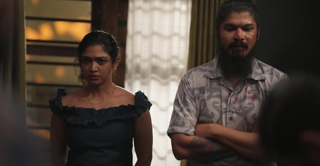 എന്റെ ദേഹത്ത് ഇട്ട പലകയിലാണ് സാഗർ കിടന്നത്: ‘പണി’യിലെ കലിപ്പന്റെ കാന്താരി പറയുന്നു | Merlet Ann ...