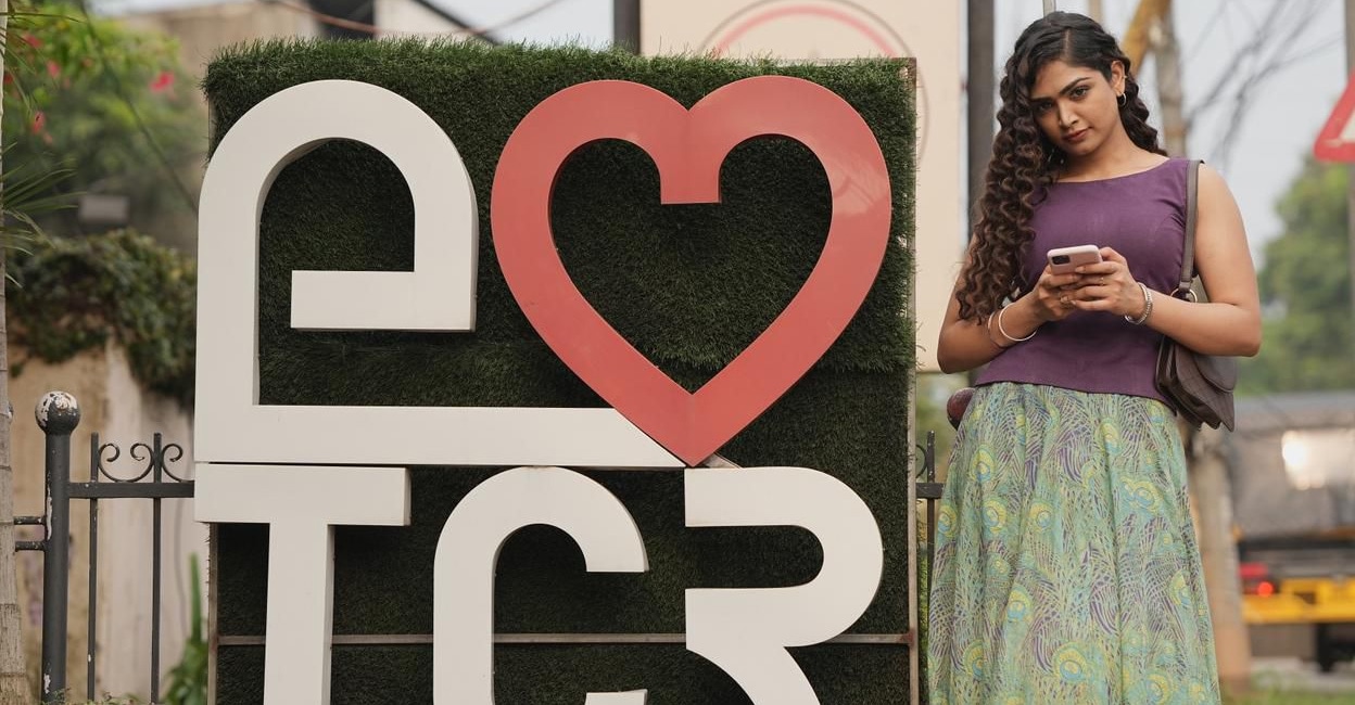 എന്റെ ദേഹത്ത് ഇട്ട പലകയിലാണ് സാഗർ കിടന്നത്: ‘പണി’യിലെ കലിപ്പന്റെ ...