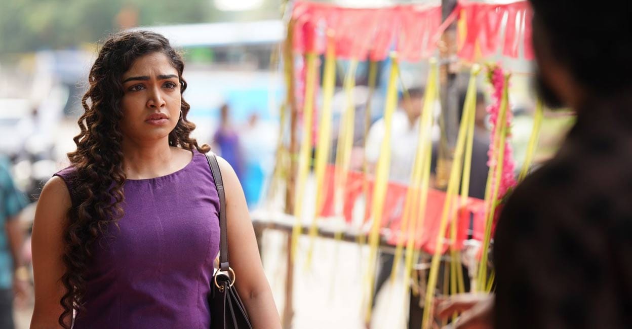 എന്റെ ദേഹത്ത് ഇട്ട പലകയിലാണ് സാഗർ കിടന്നത്: ‘പണി’യിലെ കലിപ്പന്റെ കാന്താരി പറയുന്നു | Merlet Ann ...