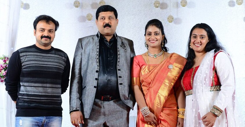 ‘കോടീശ്വരനായ ഭർത്താവിന്റെ കയ്യിൽ നിന്നും പൈസ വാങ്ങി തുള്ളി നടക്കുന്നു ...