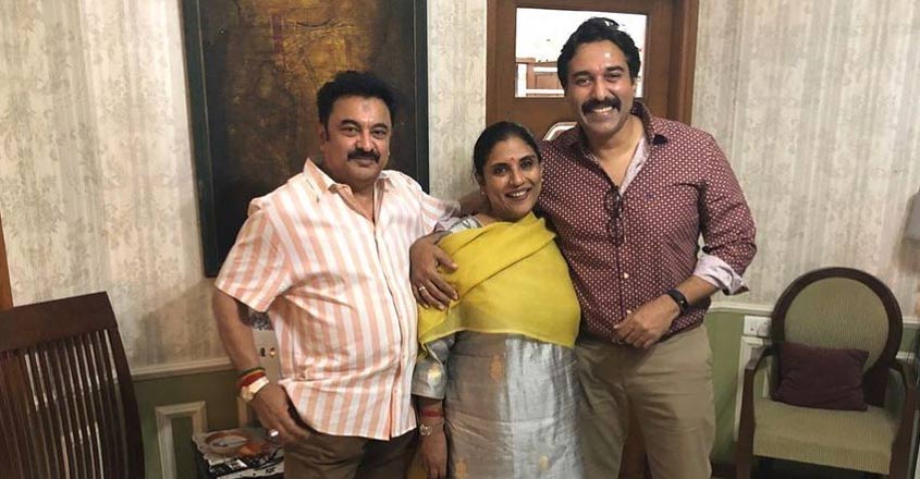 റഹ്മാനും കുടുംബത്തിനും സര്‍പ്രൈസുമായി രാധിക ശരത്കുമാറും ലിസിയും | Actor ...