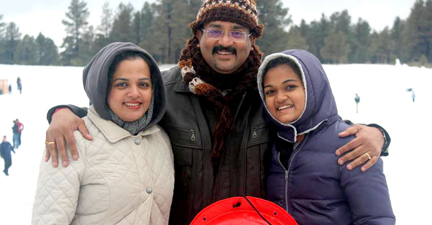 ‘മോഹന്‍ലാല്‍ എന്നെ ‘തല്ലുന്നത്’ കണ്ട് അമ്മ നിര്‍ത്താതെ കരഞ്ഞു’; ‘പവിത്ര ...