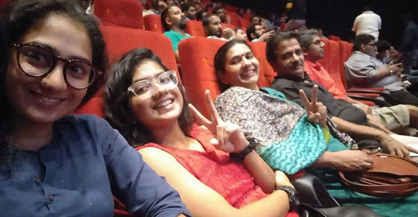 കുമ്പളങ്ങി സഹോദന്മാരുടെ അമ്മ, ഈ നടിയുടേയും | Lali PM Kumbalangi Nights