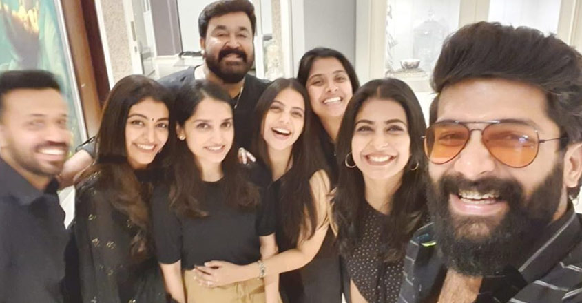 മോഹൻലാലിനും പൃഥ്വിക്കുമൊപ്പം ഡിന്നർ: സ്വപ്നം സഫലമായെന്ന് ചന്ദുനാഥ് ...