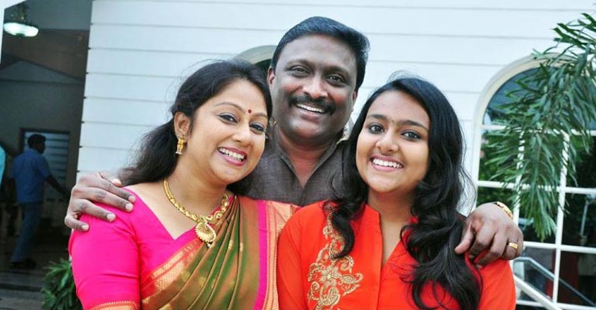 രജപുത്രയിലെ എല്ലാ തൊഴിലാളികൾക്കും 5000 നൽകി എം. രഞ്ജിത്ത് | M Renjith Producer