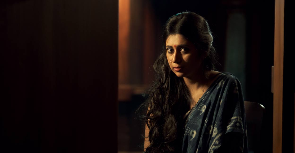 സാരിയഴകിൽ നേഹ റോസ്; ഫോട്ടോഷൂട്ട് ചിത്രങ്ങൾ | Neha Rose Photoshoot