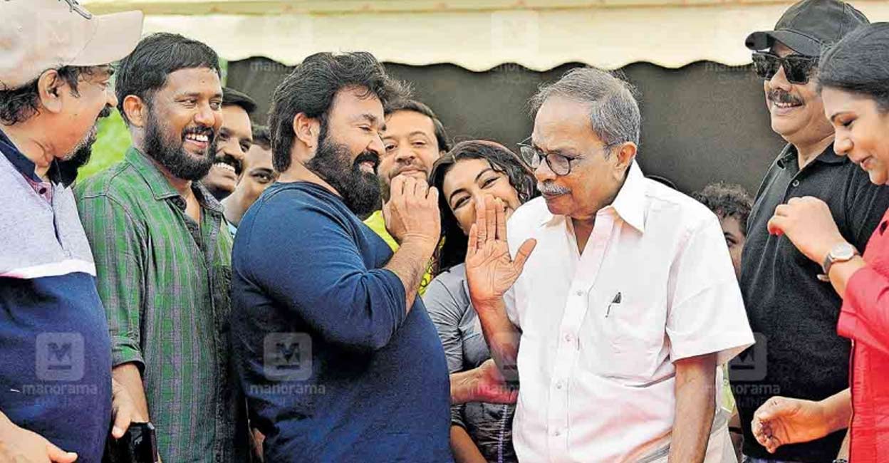 എംടിക്ക് മലങ്കരയുടെ തീരത്ത് പിറന്നാൾ; മോഹൻലാലിനും പ്രിയദർശനുമൊപ്പം | MT ...