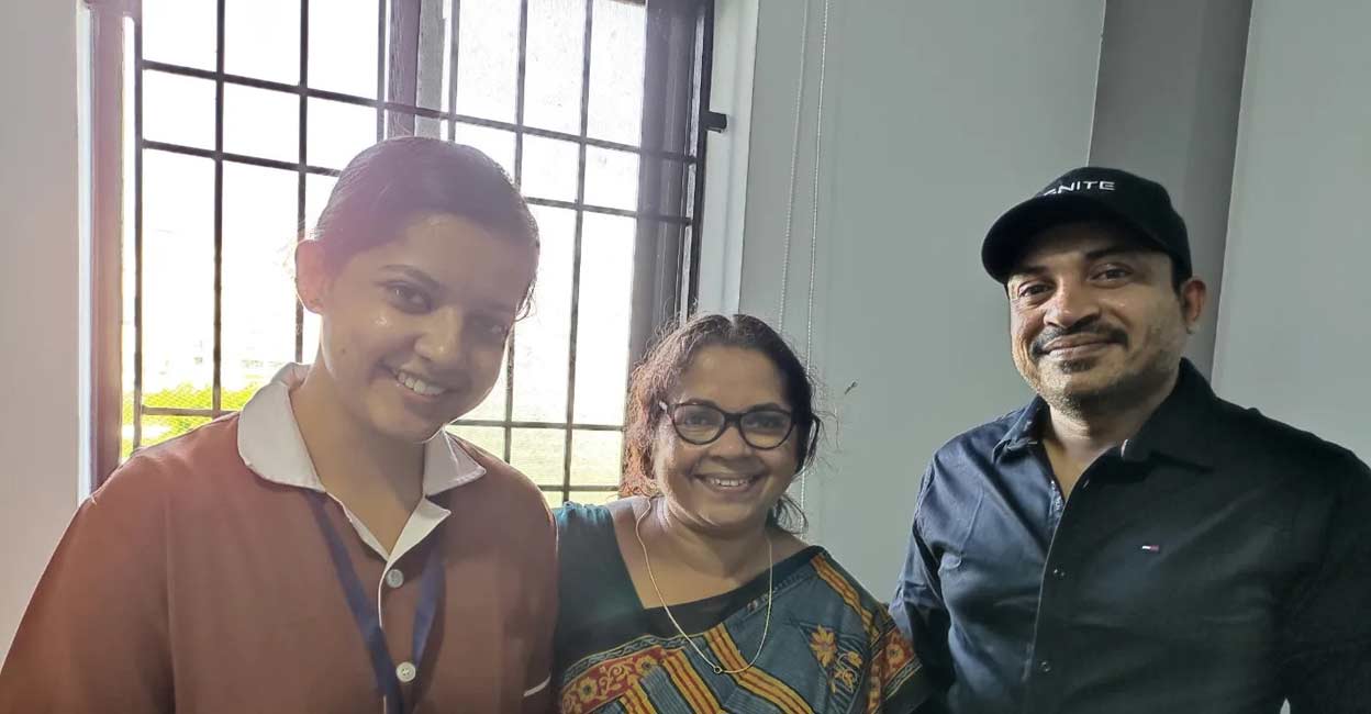 ആ ‘ജൂനിയർ ഡോക്ടർ’ എന്റെ കെട്ട്യോനാണ്: കുറിപ്പുമായി ‘രോമാഞ്ച’ത്തിലെ ...