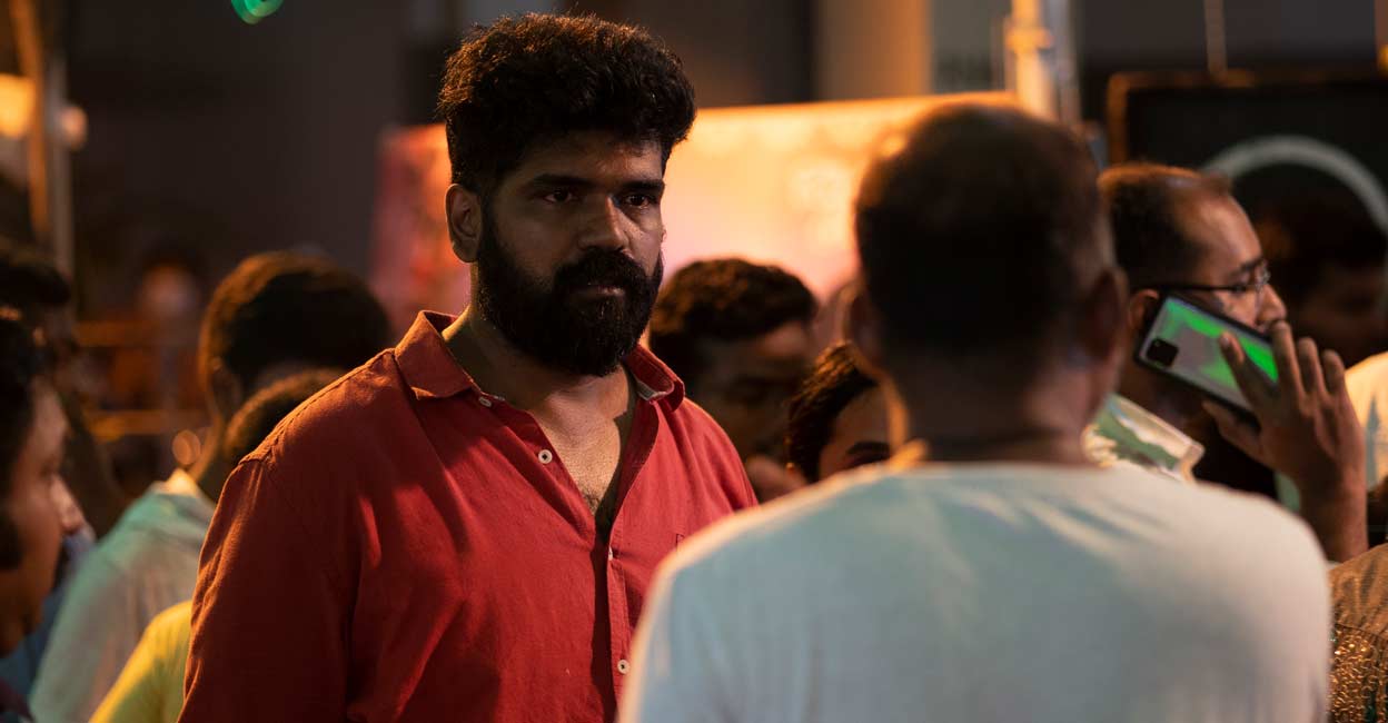 രോമാഞ്ചം രണ്ടാം ഭാഗത്തിൽ അനാമിക വരുമോ?; എന്റെ കഥാപാത്രമാണ് സൗബി ...