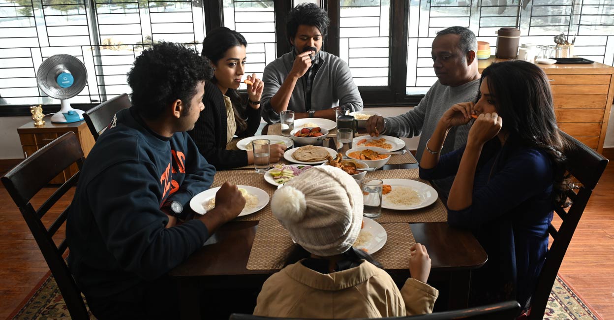 അന്ന് വിജയ്‌യുടെ പേര് പറഞ്ഞ് പരിഹാസം, ഇന്ന് അതേ താരത്തിന്റെ മകനായി ...