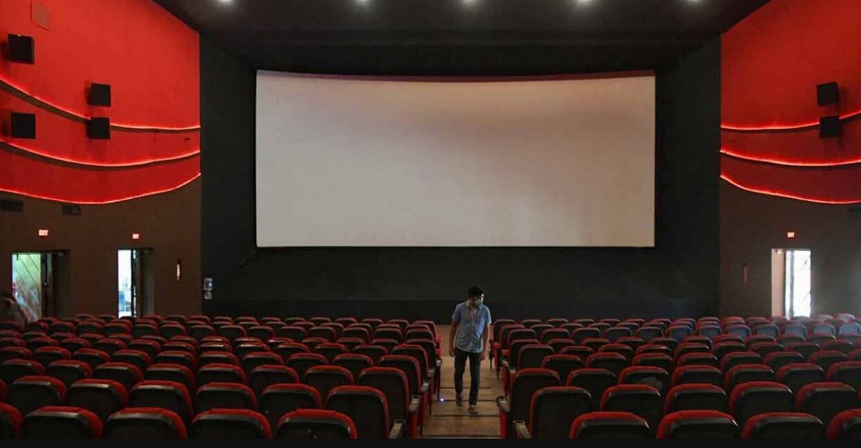 വ്ലോഗർ അശ്വന്ത് കോക്കിനെതിരെ വിദ്യാഭ്യാസ മന്ത്രിക്കു പരാതി നൽകി നി ...