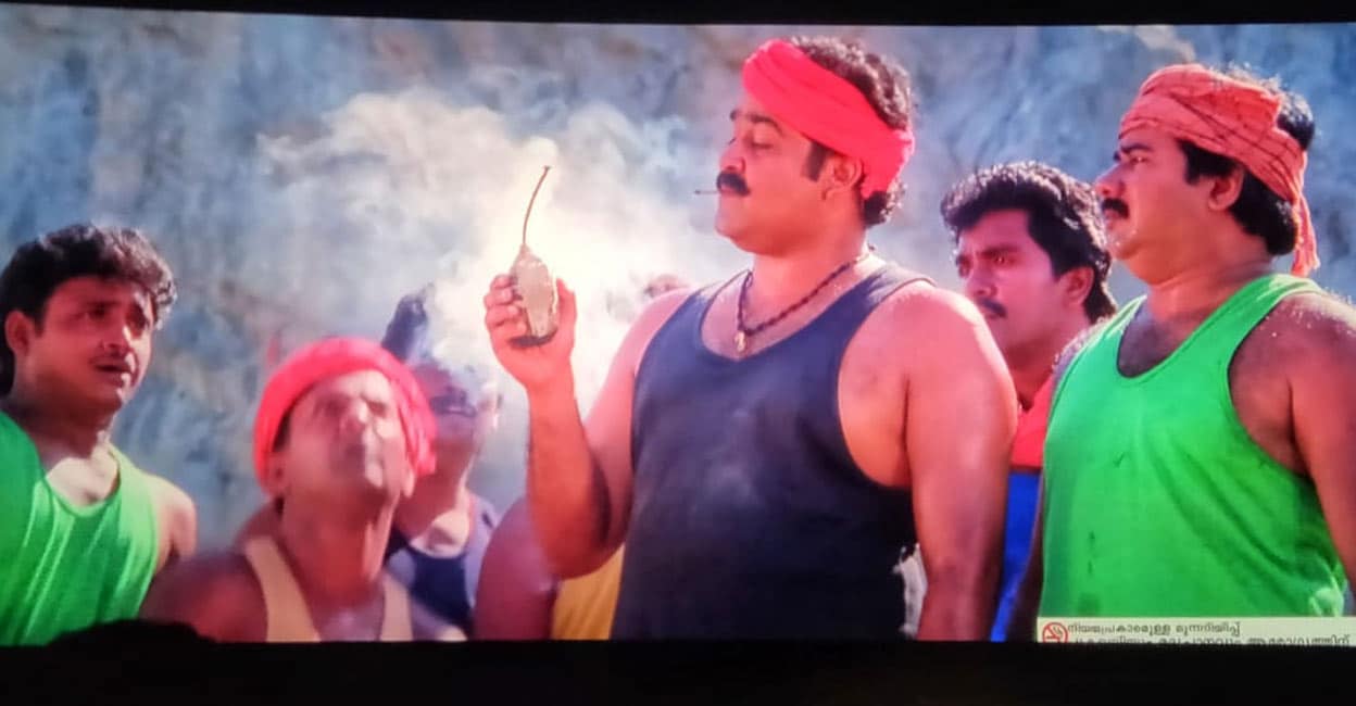 ‘സ്ഫടികം’ നില ഉറപ്പിച്ചു; തിയറ്ററുകളിലേക്ക് പ്രേക്ഷകർ ഒഴുകുന്നു ...