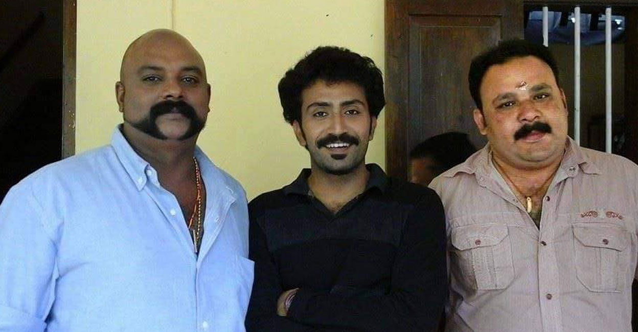 അടുത്ത പടത്തിലും ഉൾപ്പെടുത്തണമെന്നു പറഞ്ഞിരുന്നതാണ്: ടിടിഇ വിനോദിനെ ഓ ...